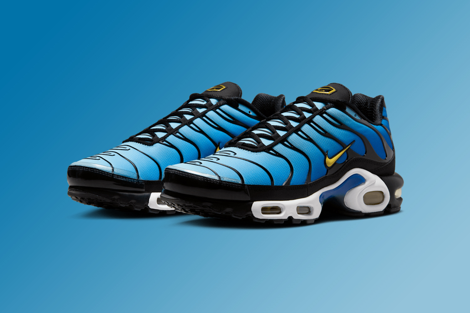 The Nike Air Max Plus OG 'Hyper Blue' is Back Spring 2025 - The Drop Date